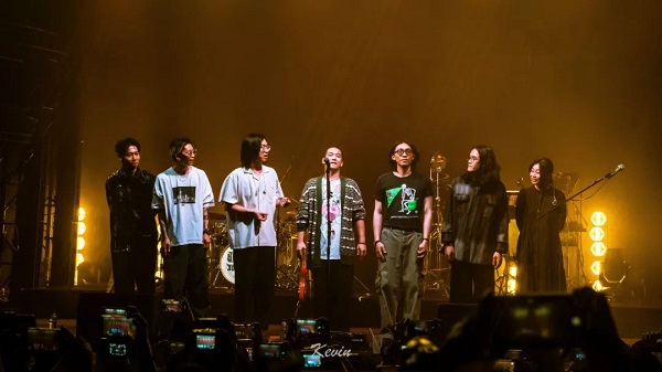 deca joins：天堂与泥土，你我相聚在云端 | 大事 - 街声 - StreetVoice | 原创音乐资讯平台