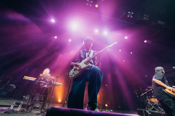 Tizzy Bac 北京专场：因为我们能感到疼痛 | 大事 - 街声 - StreetVoice | 原创音乐资讯平台