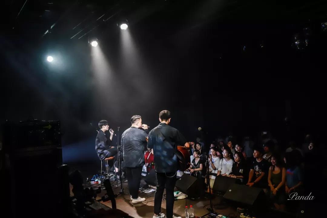 Theseus忒修斯：不需要成为太阳，繁星闪烁已足够温暖 | 大事 - 街声 - StreetVoice | 原创音乐资讯平台