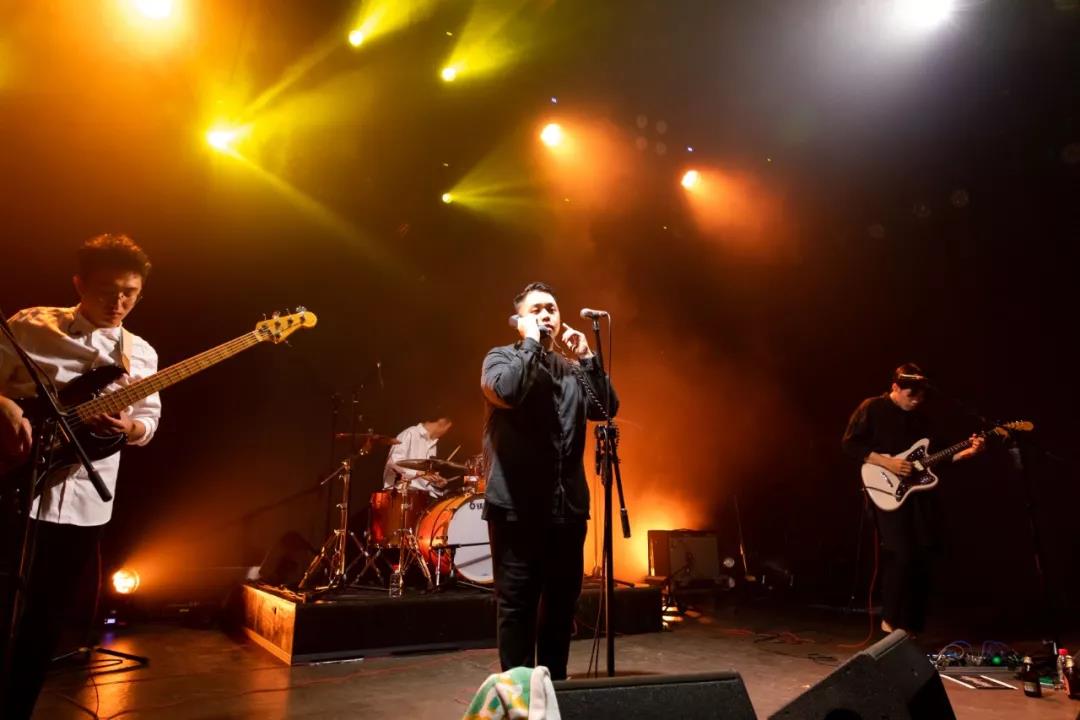 Theseus忒修斯：不需要成为太阳，繁星闪烁已足够温暖 | 大事 - 街声 - StreetVoice | 原创音乐资讯平台